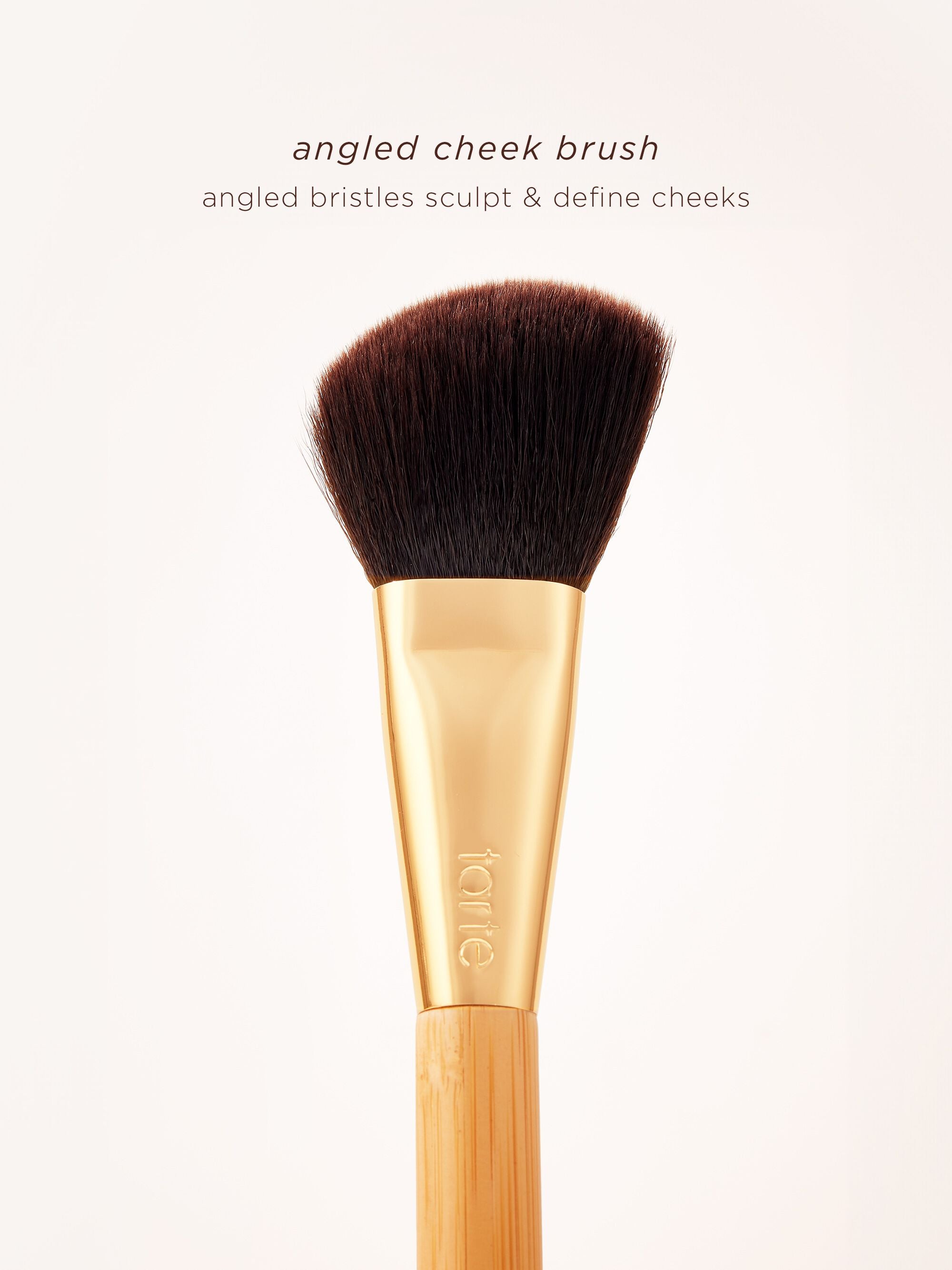 angled fluffy cheek blush & bronzer brush – Tarte™